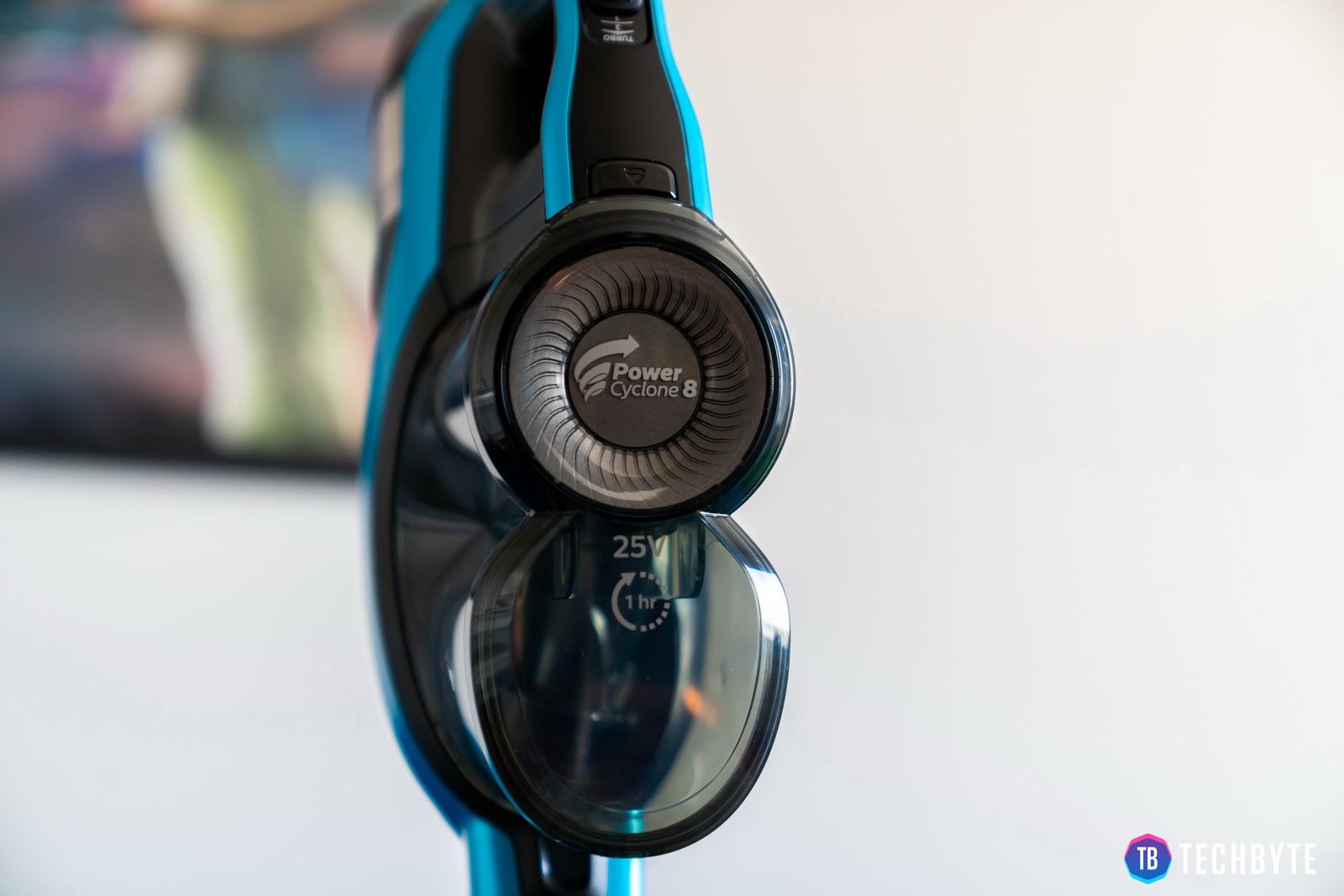 RECENZIA Philips SpeedPro Max Aqua 3v1: Tyčový vysávač, ktorý zdvíha ...