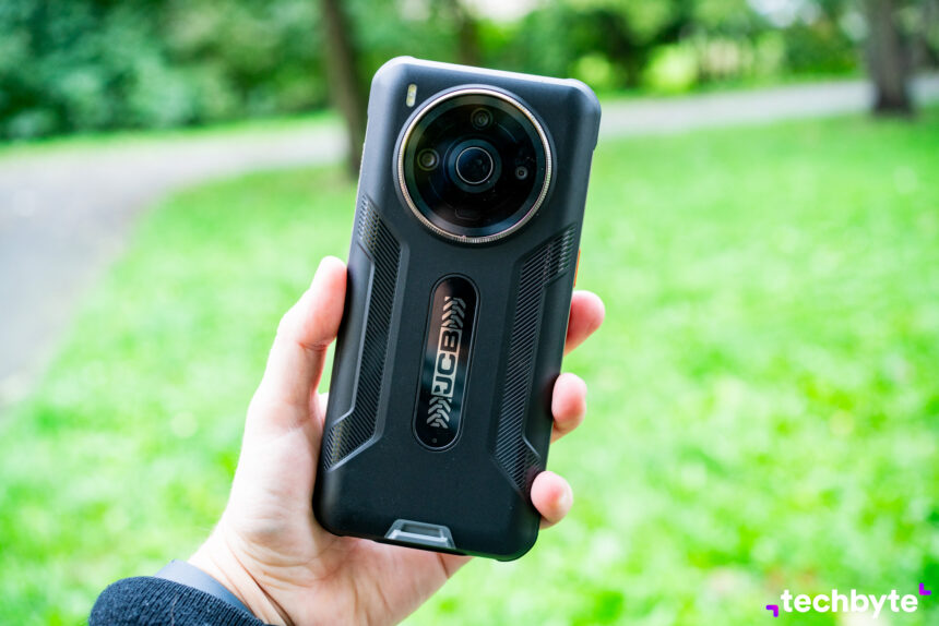 JCB Toughphone P20: Pracujete v tvrdých podmienkach? Tento telefón je ...